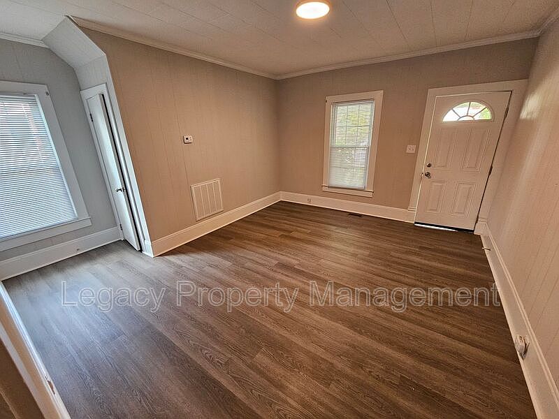 113 Stagg St, Burlington, NC 27217 | Zillow