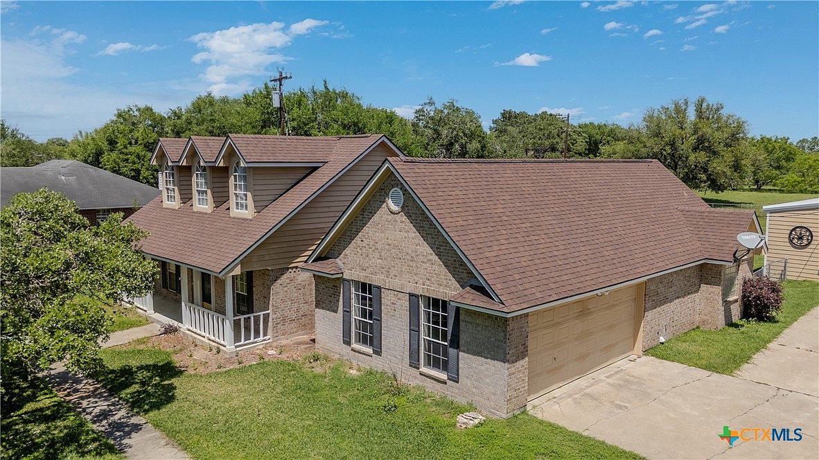 331 Lakeshore Dr, Victoria, TX 77905 | Zillow