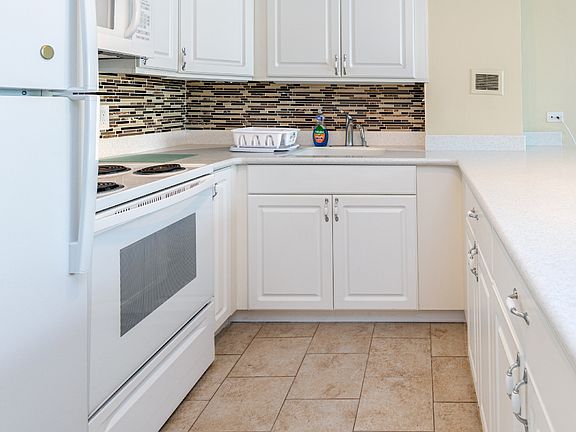 1050 Kinau St APT 1004, Honolulu, HI 96814 | Zillow