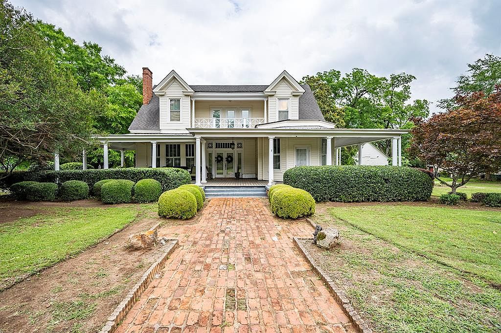 242 Lumpkin St, Cuthbert, GA 39840 | Zillow