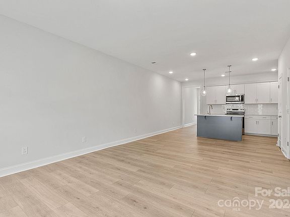 141 Cherry Springs Ln #13-B, Asheville, NC 28804 | MLS #4146677 | Zillow