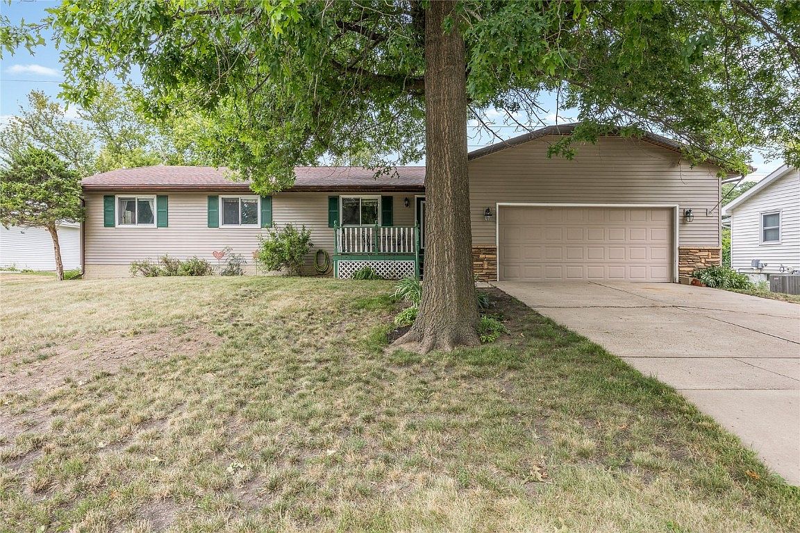 1260 W 14th Ave, Marion, IA 52302 | Zillow