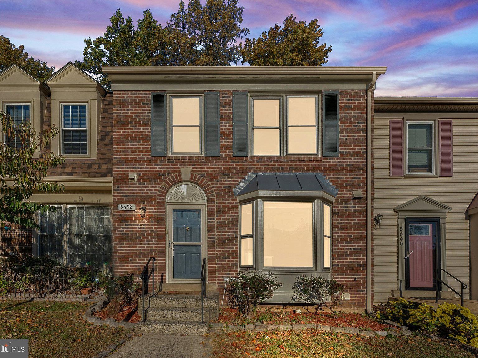 5692 Chapel Run Ct, Centreville, VA 20120 | Zillow