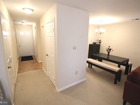 308 Locust St SE #24, Vienna, VA 22180 | Zillow