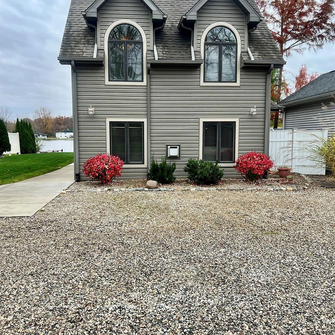 8065 S Portage Rd, Jackson, MI 49201 | MLS #20251032707 | Zillow