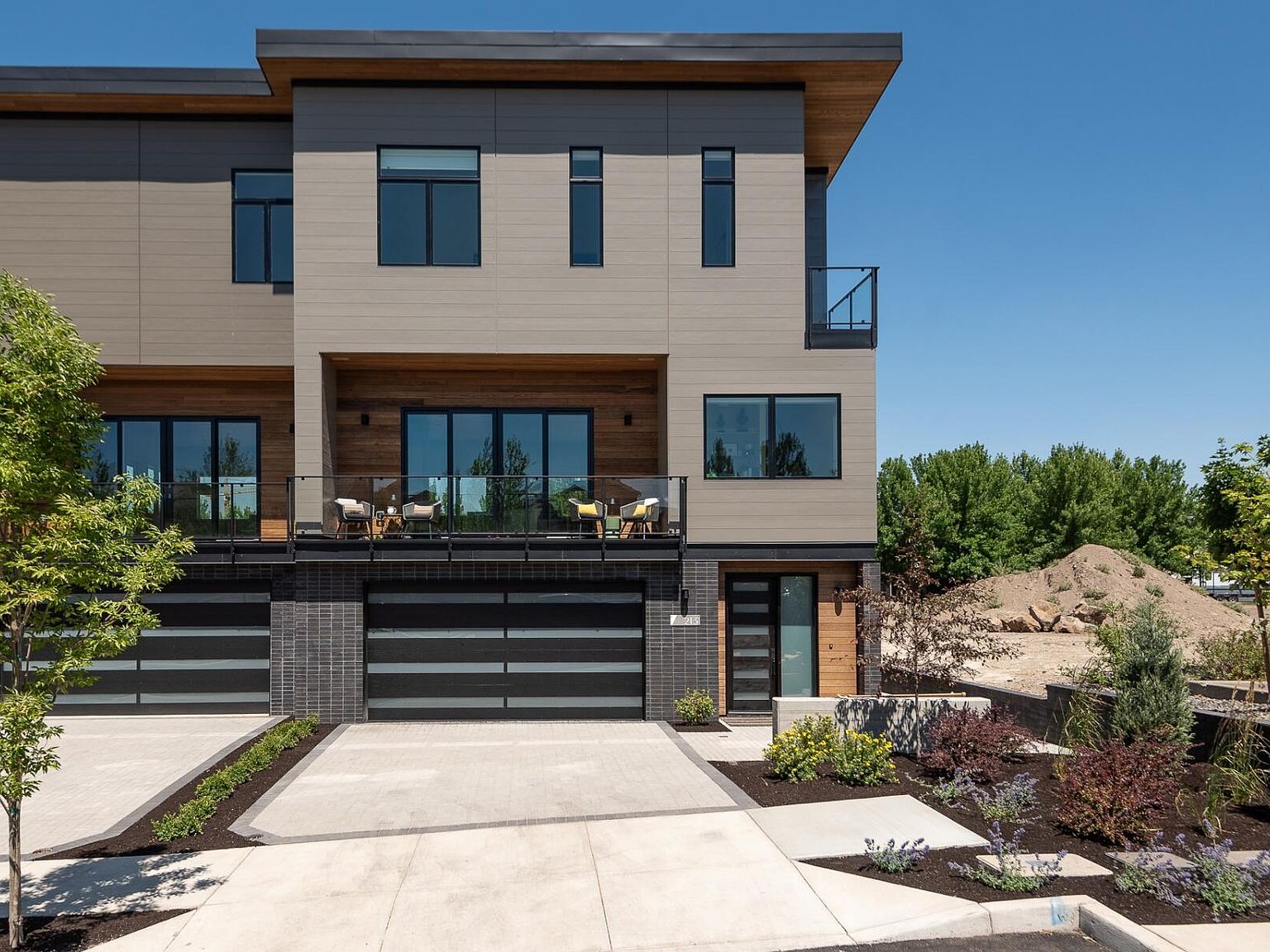 212 SW Log Ct, Bend, OR 97702 | MLS #220191308 | Zillow