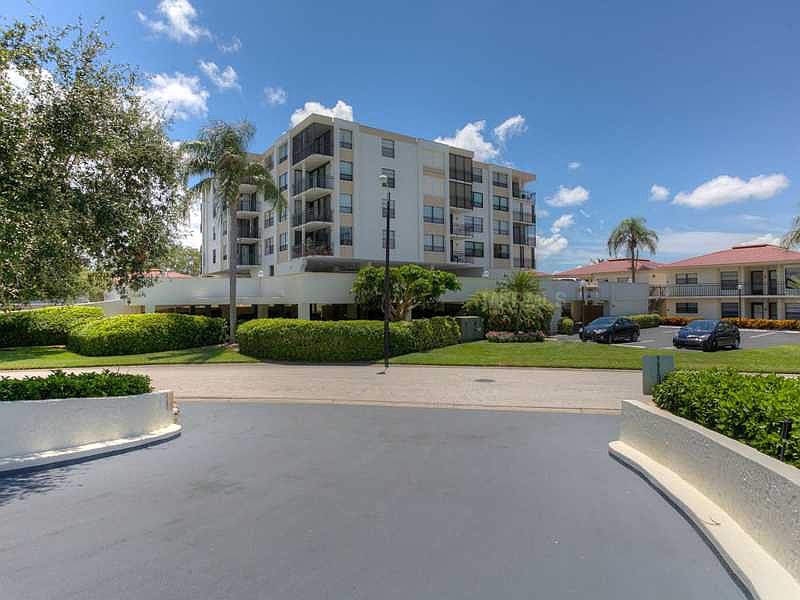 6180 Sun Blvd APT 408, Saint Petersburg, FL 33715 | Zillow