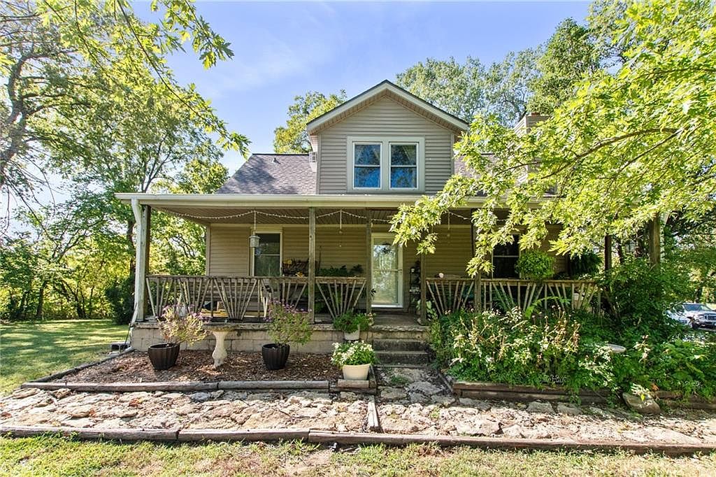 14375 County Rd E, Camden Pt, MO 64018 | Zillow