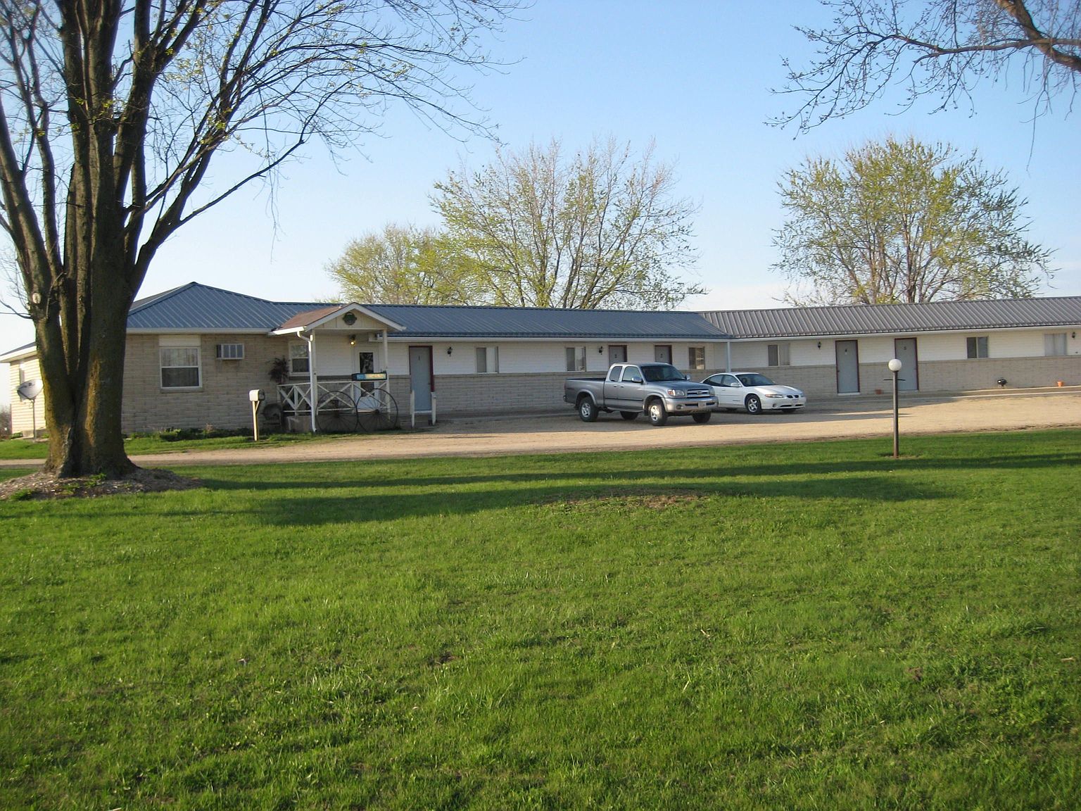 2182 265th Ave, Earlville, IA 52041 | Zillow