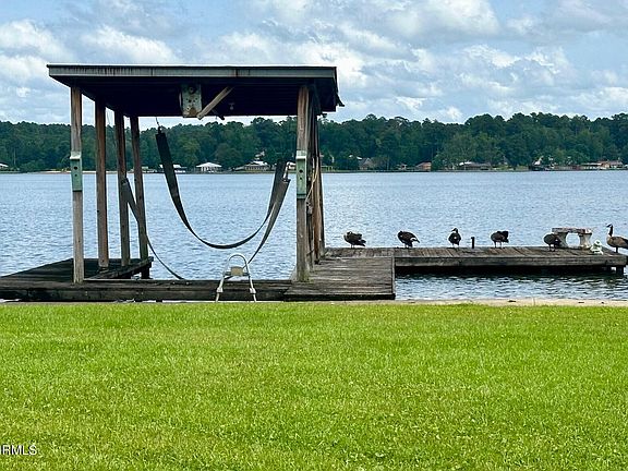 8694 W Pkwy N, Lauderdale, MS 39335 | Zillow