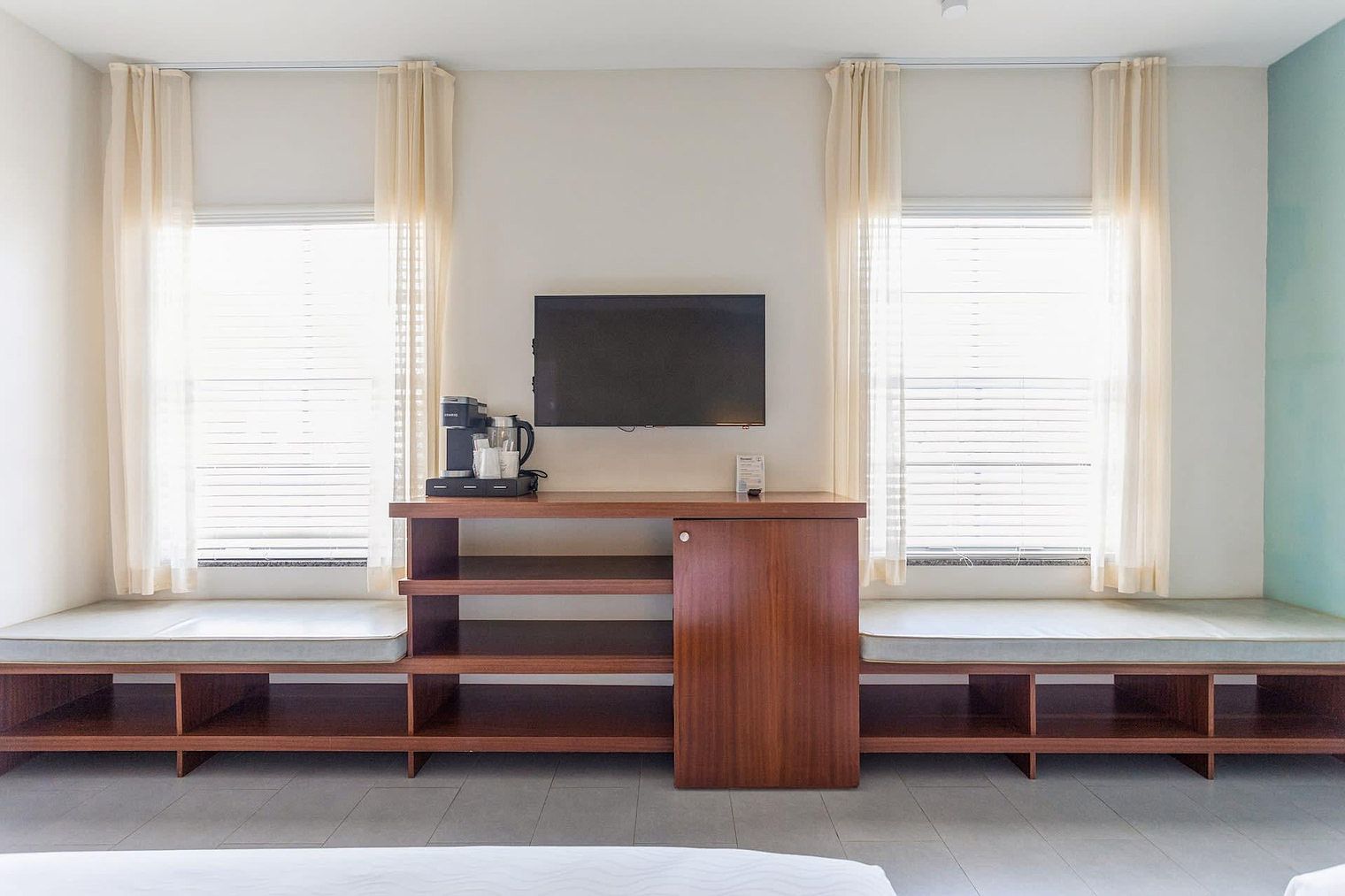 405 Espanola Way #ID380694P, Miami Beach, FL 33139 | Zillow