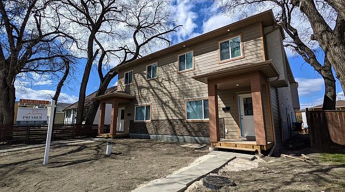 249 Thomas Berry St, Winnipeg, MB R2H 0R2 | Zillow