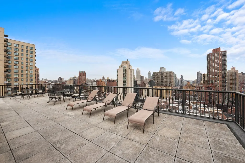343 East 74th Street #8J in Lenox Hill, Manhattan | StreetEasy