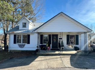 215 Spring St, London, KY 40741 | MLS #25002976 | Zillow