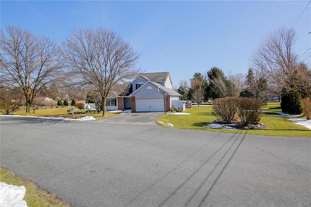 1681 Burdell Ln, Alburtis, PA 18011 | Zillow