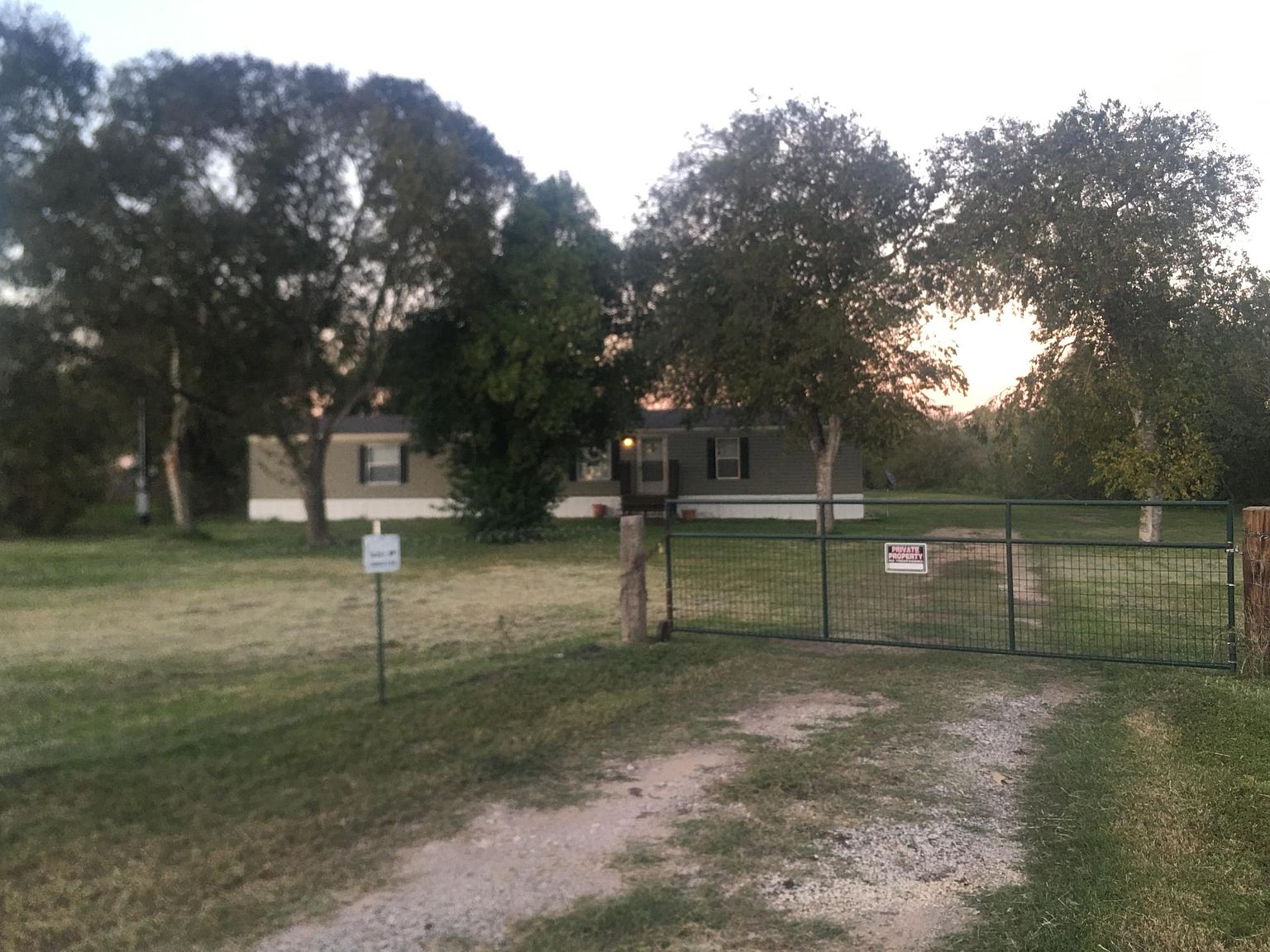 1905 Martinez Losoya Rd, San Antonio, TX 78221 | Zillow