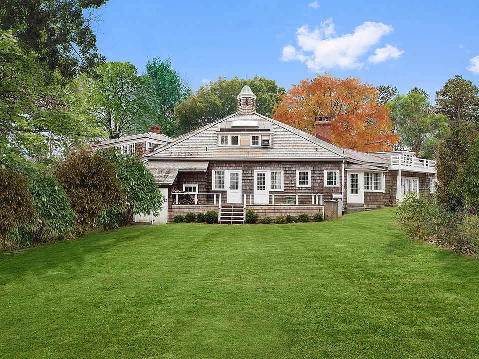 15 Georgica Association Rd Wainscott Ny 11975 Zillow