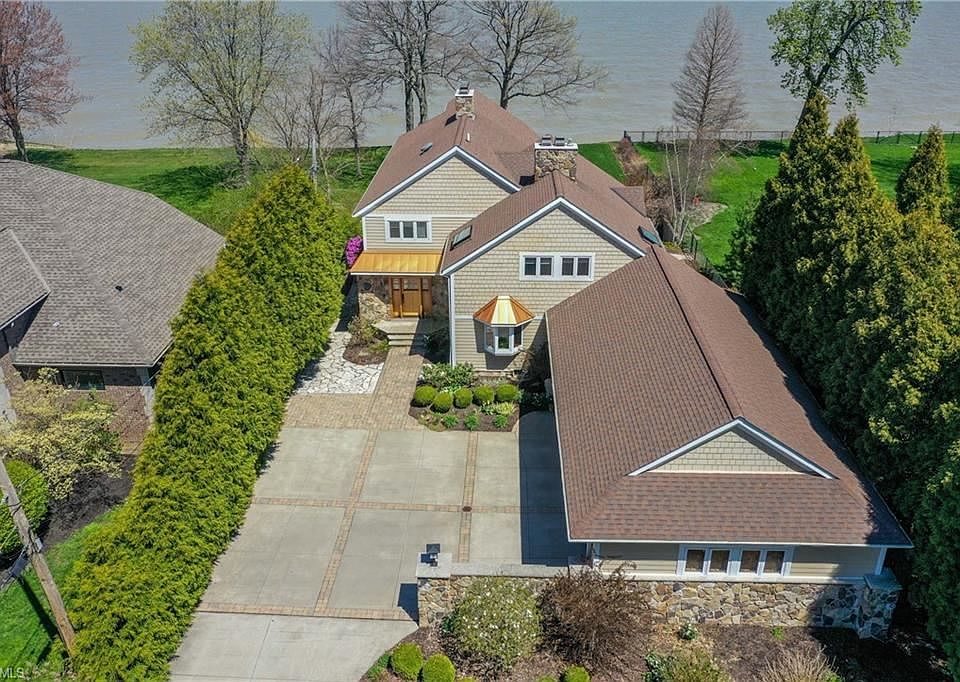 10530 Edgewater Dr, Cleveland, OH 44102 | Zillow
