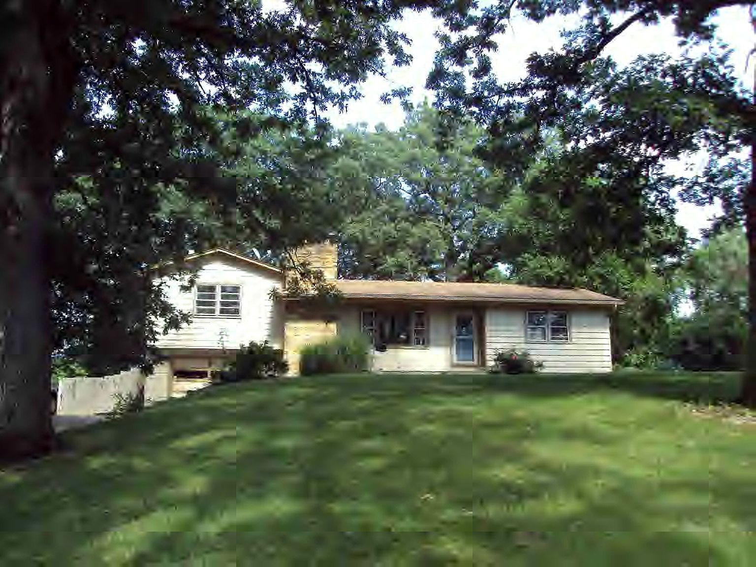 1356 S Fairview Ave, Decatur, IL 62521 | Zillow