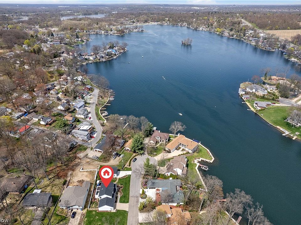 15 Lake Front Dr, Akron, OH 44319 | Zillow