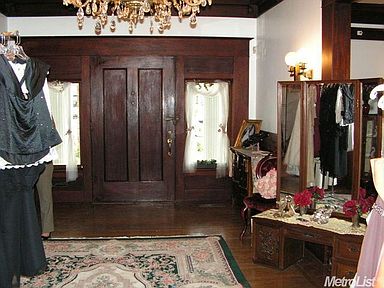 5 E Harding Way, Stockton, CA 95204 | Zillow