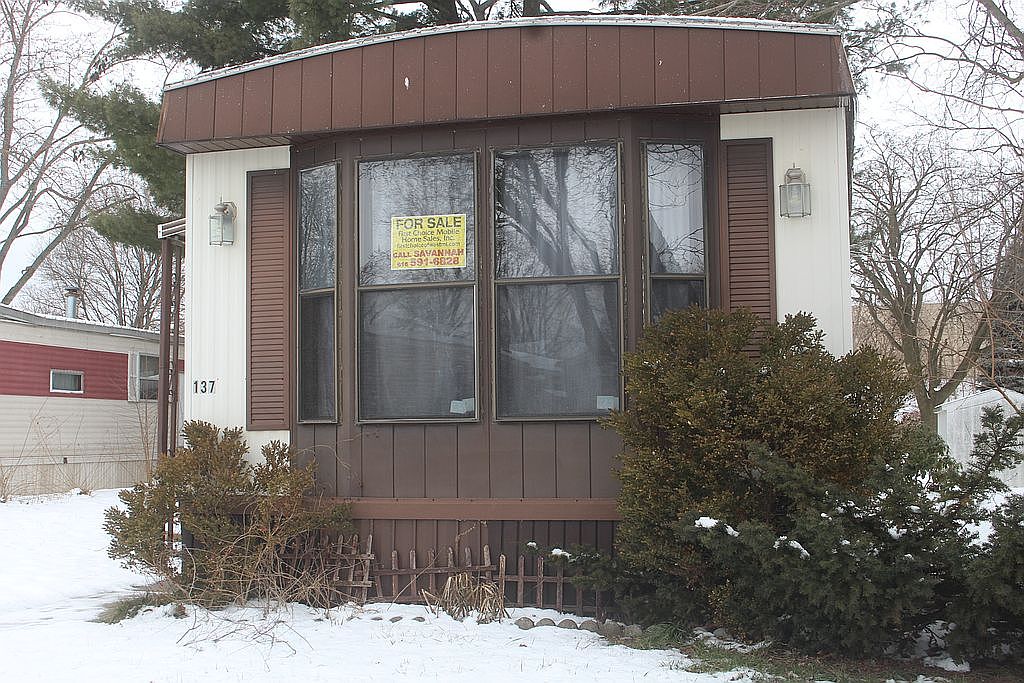 137 Maplebrook St SE, Grand Rapids, MI 49548 | Zillow