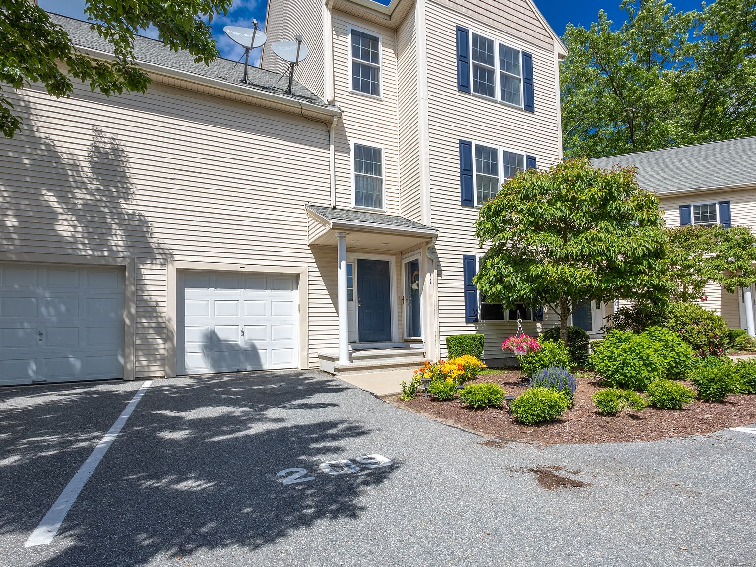 80 Perry Street #209, Putnam, CT 06260 | Zillow