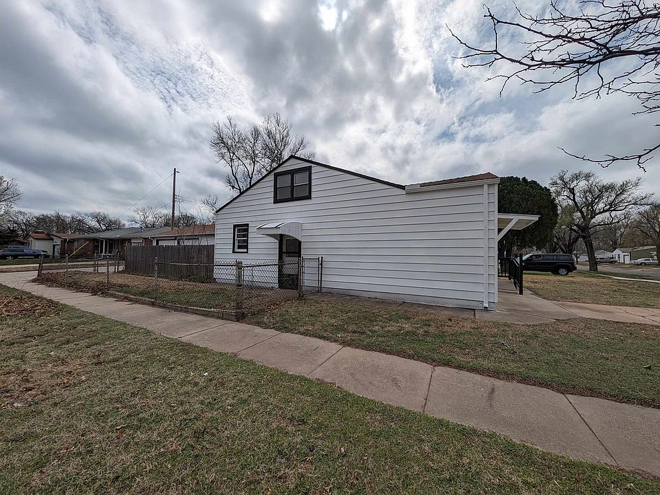 2202 S Volutsia Ave, Wichita, KS 67211 | Zillow