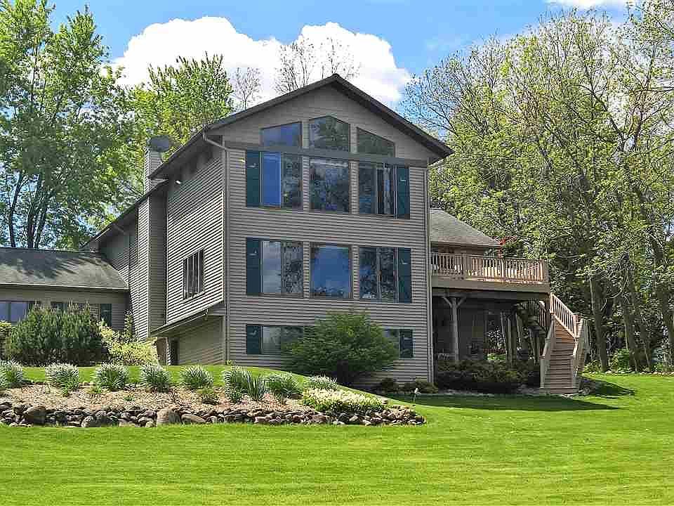 40439 Lake Volney Ln, Le Center, MN 56057 | Zillow