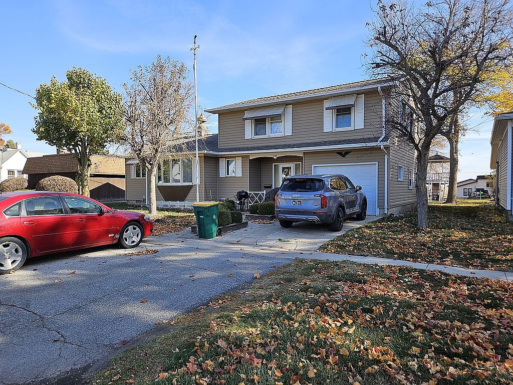 146 Howard Ave, Woden, IA 50484 | Zillow
