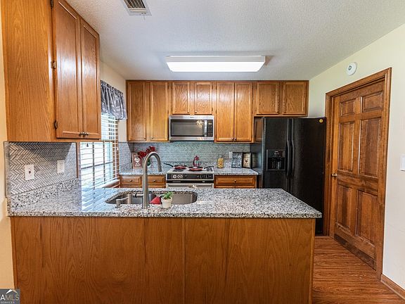 7105 Woodridge Ln, Union City, GA 30291 | MLS #20151654 | Zillow