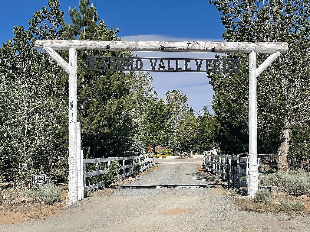 978 E Golden Valley Rd, Reno, NV 89506 | Zillow