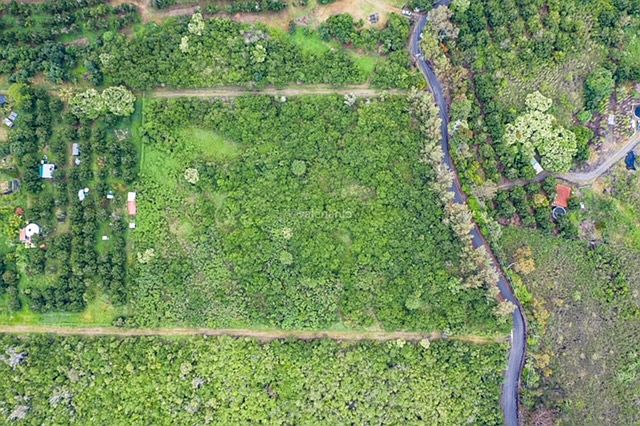 88-2437 Milolii Rd, Captain Cook, HI 96704 | Zillow