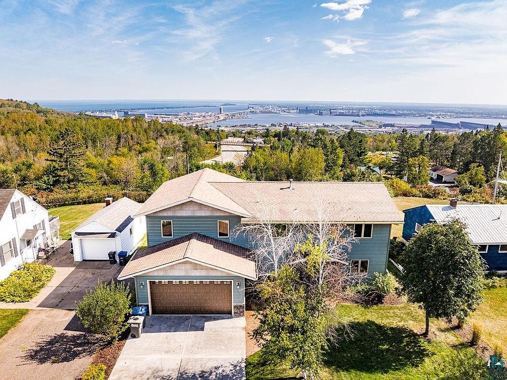 2216 Springvale Ct, Duluth, MN 55811 | Zillow