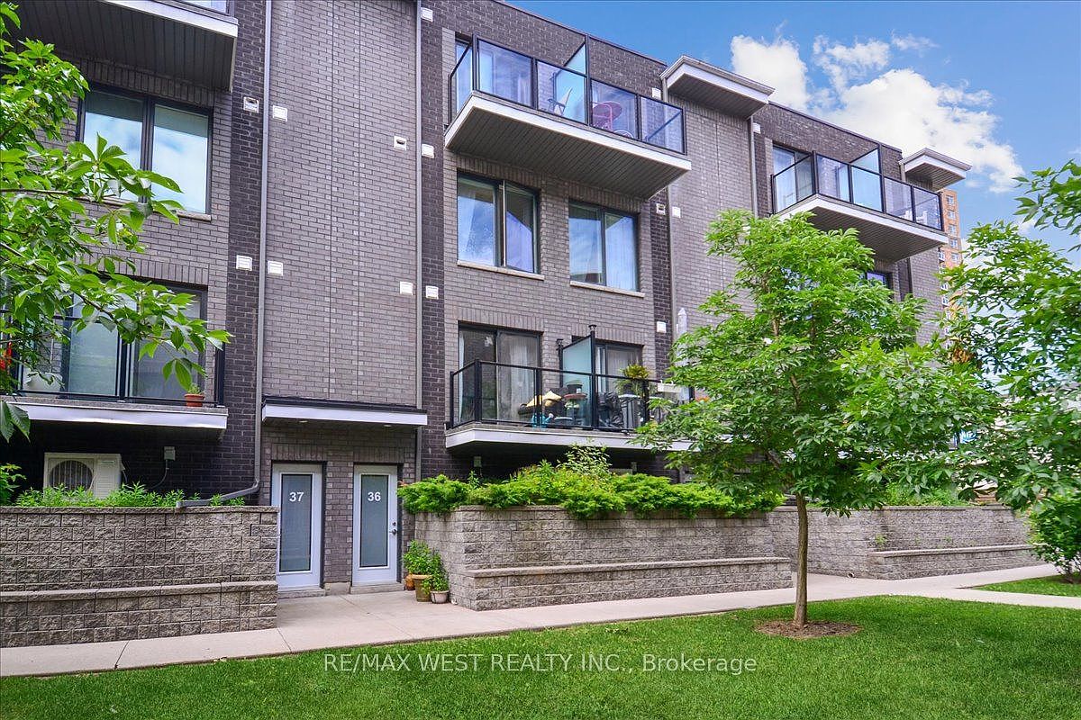 2059 Weston Rd #36, Toronto, ON M9N 1X7 | MLS #W8438082 | Zillow