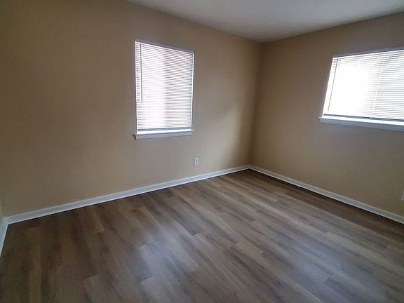 14 Pollux Cir E APT 2, Portsmouth, VA 23701 | Zillow