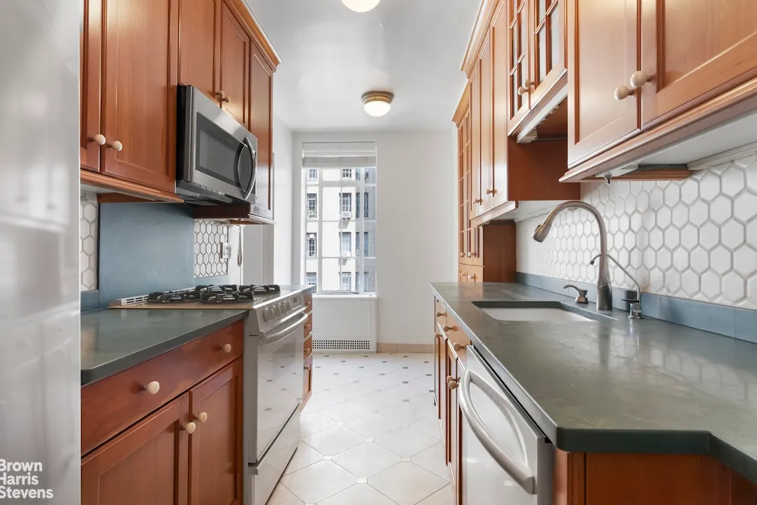 353 West 56th Street #9F in Hell's Kitchen, Manhattan | StreetEasy