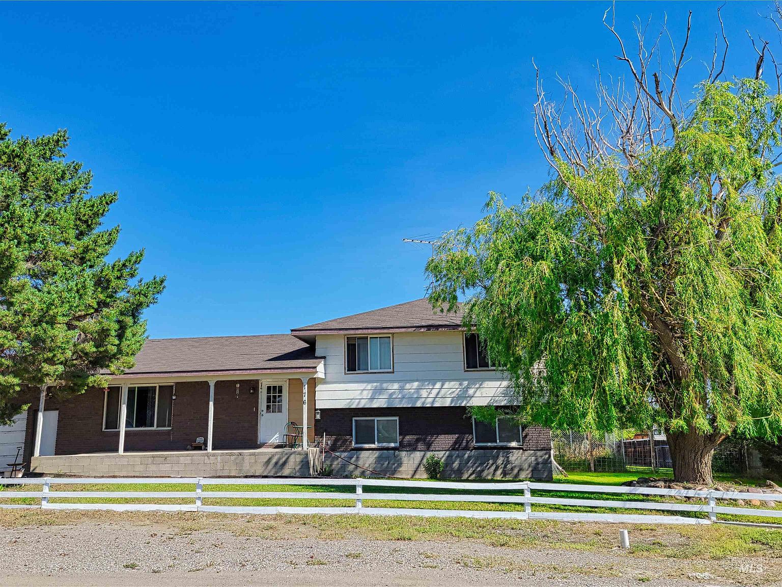176 Valley Ct, Challis, ID 83226 | Zillow