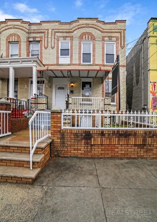 423 Newport Street #1 in East New York, Brooklyn | StreetEasy