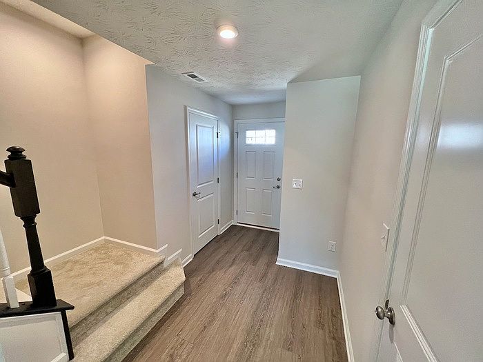 965 Steamboat Dr, Cincinnati, OH 45244 | Zillow