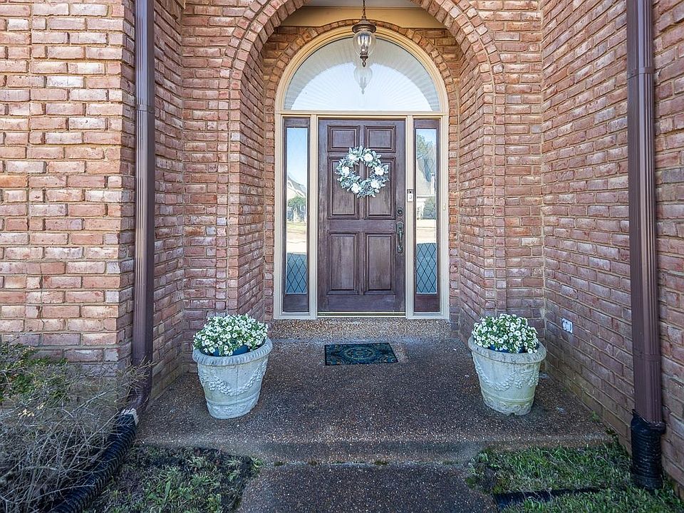 8825 River Meadow Dr, Cordova, TN 38018 | Zillow