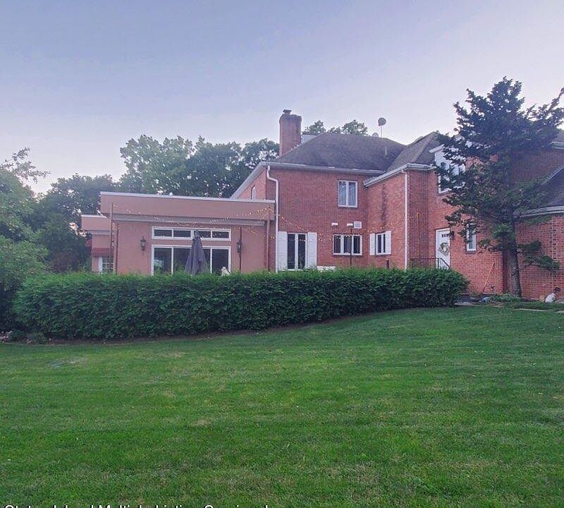 255 Benedict Rd, Staten Island, NY 10304 | Zillow