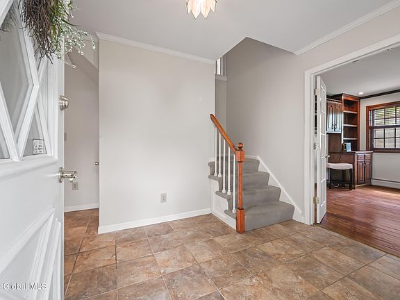 90 Apple Tree Lane, Clifton Park, NY 12065 | Zillow