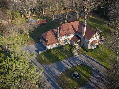 15 Park Lane Cir, Toronto, ON M3B 1Z8 | Zillow