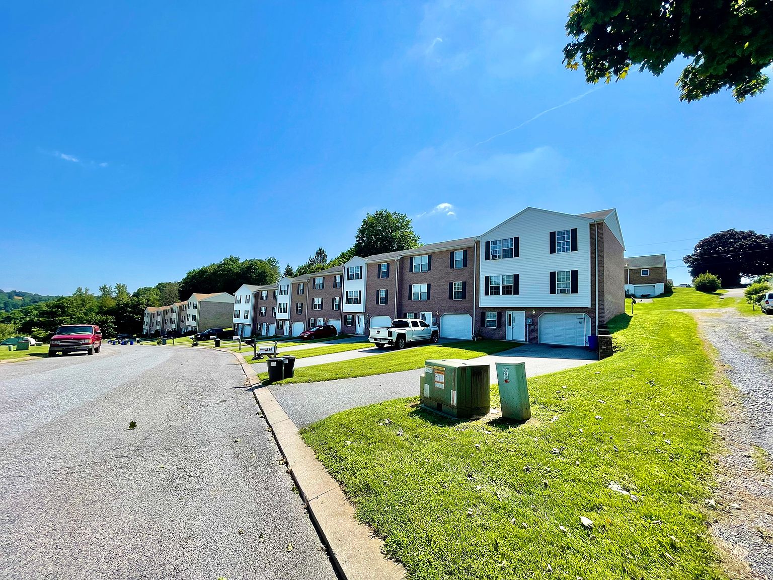 212 Lester Ct, Glen Rock, PA 17327 | Zillow