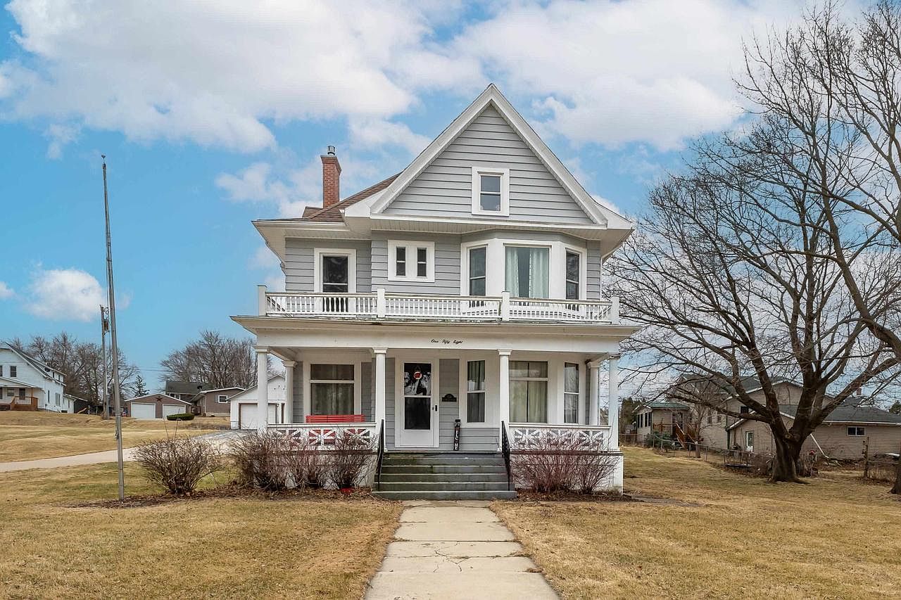 158 East Water Street, Shullsburg, WI 53586 | Zillow
