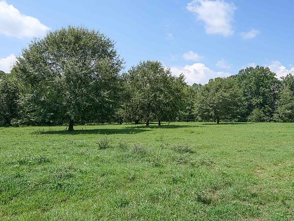 747 Bumblebee Ln, Wellford, SC 29385 | Zillow