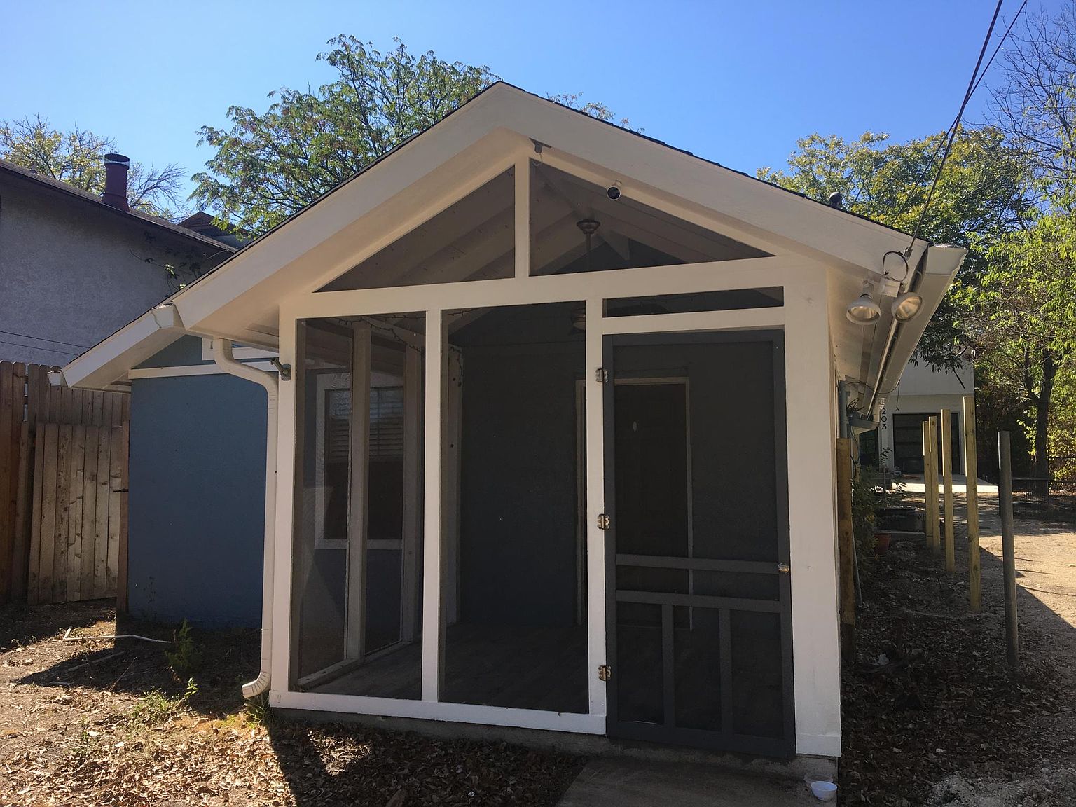 203 W Mockingbird Ln, Austin, TX 78745 | Zillow