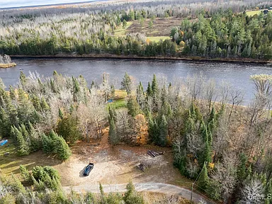 10284 & 10286 Boney Falls H Rd Cornell MI | Zillow