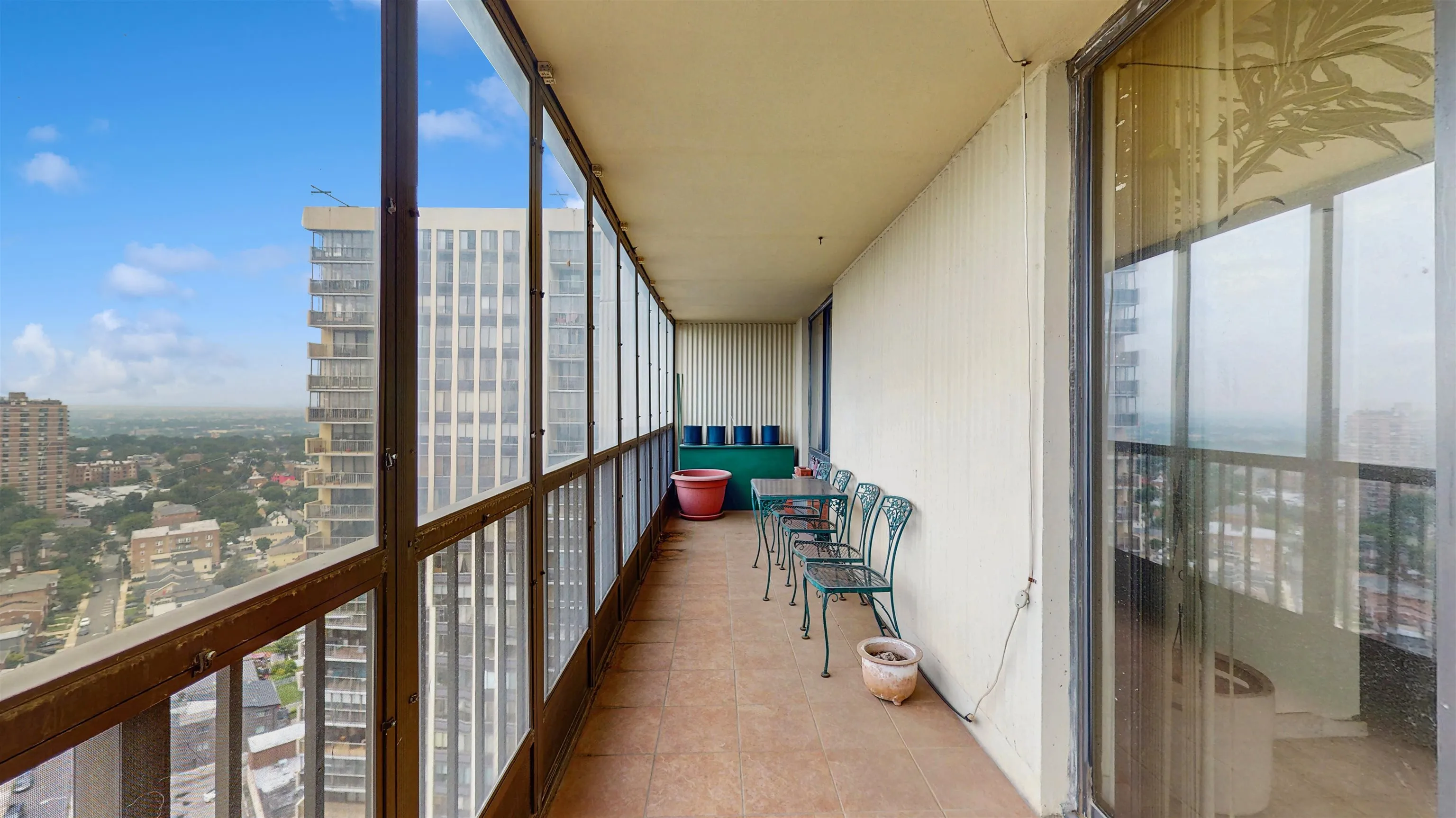 300 Winston Drive #C2617 in Cliffside Park, New Jersey | StreetEasy